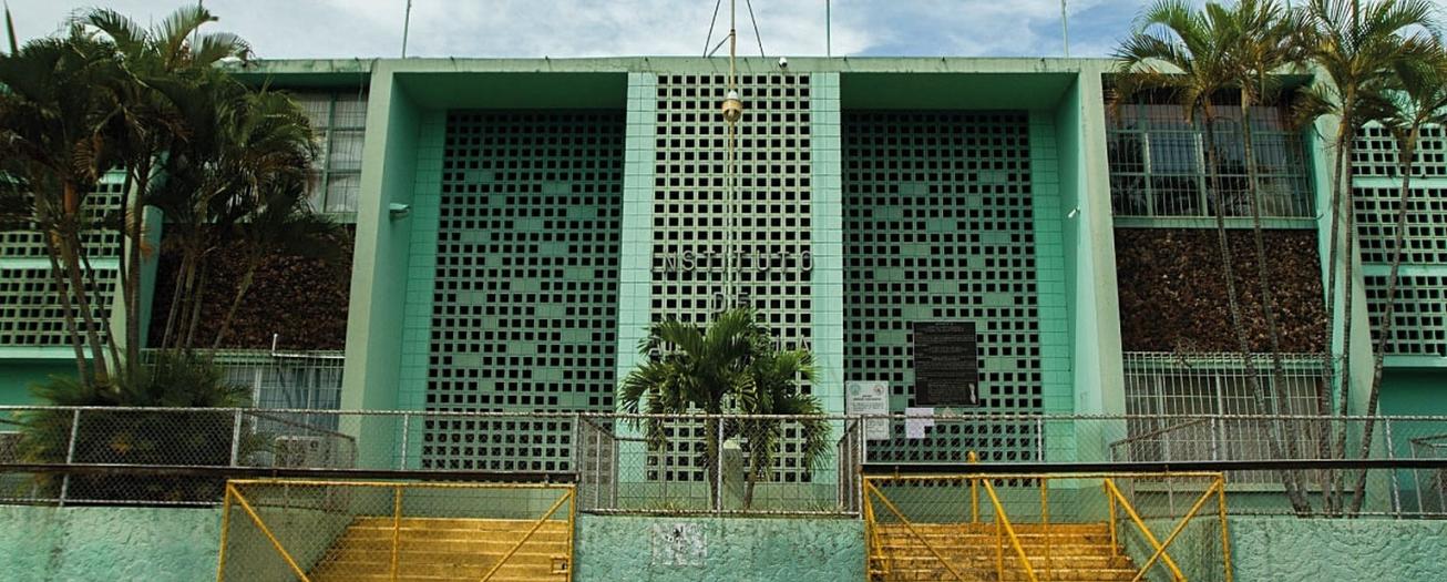Exposición fotográfica “En esos muros aprendí” captura esencia del ...